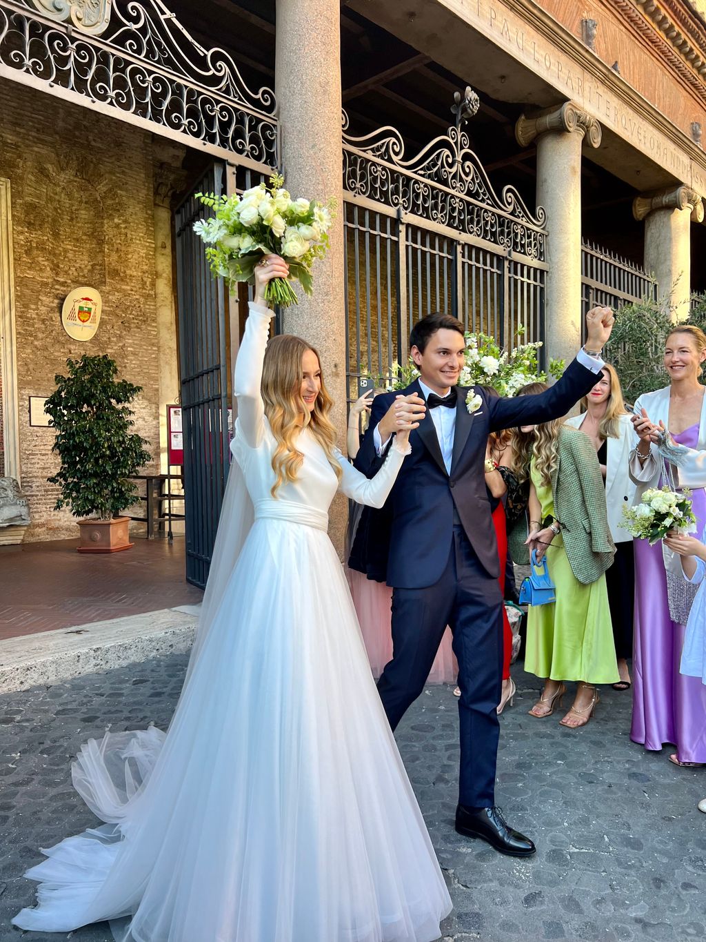A romantic destination wedding in Rome - Vale & David - Wedding Photo Swap